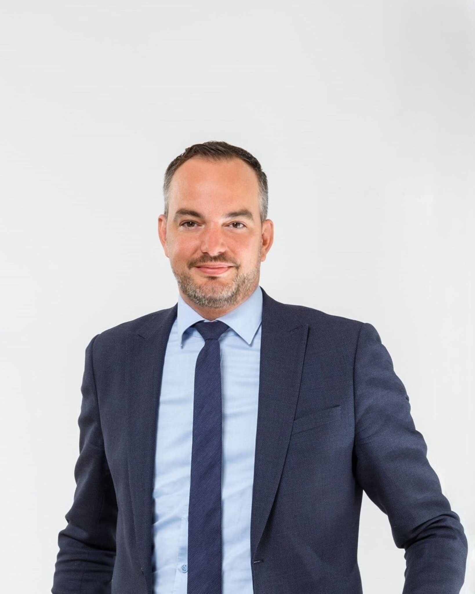 Our team | Meet the experts at MOL Logistics